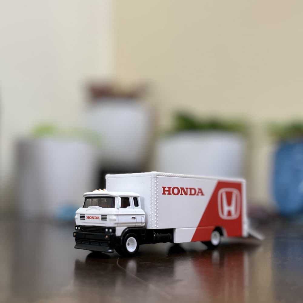 Hot Wheels Premium Transporter Honda Sakura Sprinter | The Miniature Hub